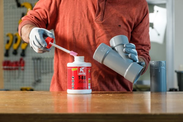 Kan ik in de winter wel pvc-leidingen lijmen?